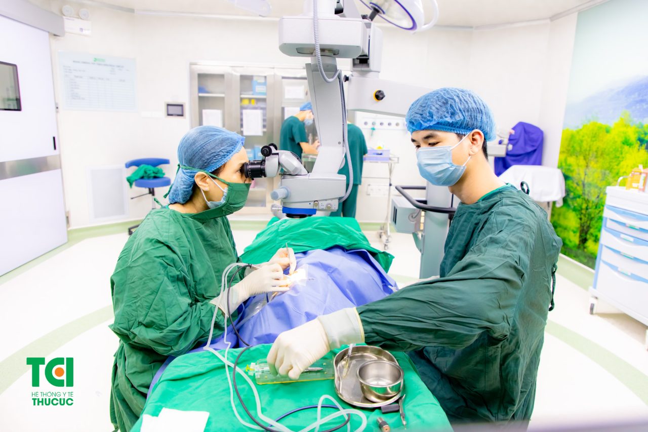 Mổ Phaco mắt: "Hồi sinh" đôi mắt đục thủy tinh thể độ 3