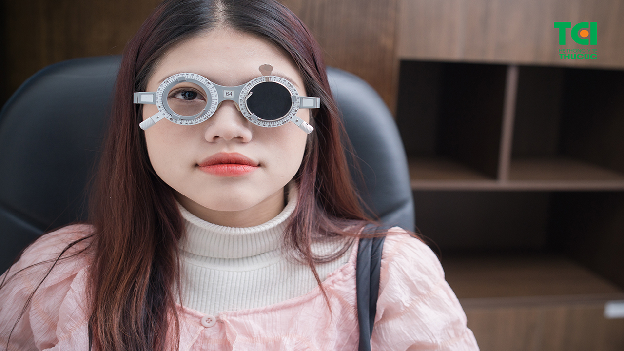 Loạn thị là gì? Triệu chứng và cách điều trị | TCI Hospital